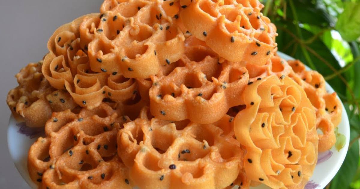 Kerala Traditional Style Achappam Recipe | അരി പൊടിക്കുകയോ അരക്കുകയോ ...